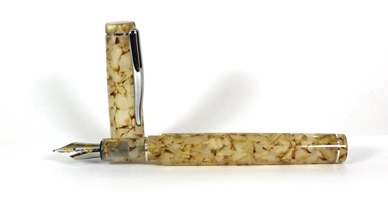 Gold Fleck Erinoid Cellulose Acetate Fountain pen – Gilbert House Pens